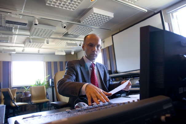 A visit with musician Hans Tutschku — Harvard Gazette