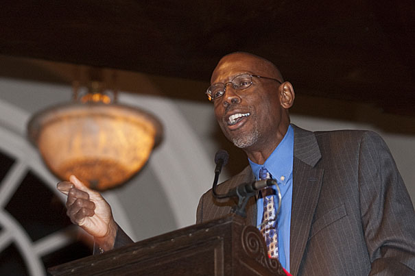 Geoffrey Canada's good works — Harvard Gazette