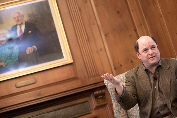 Jason Alexander, front and center — Harvard Gazette