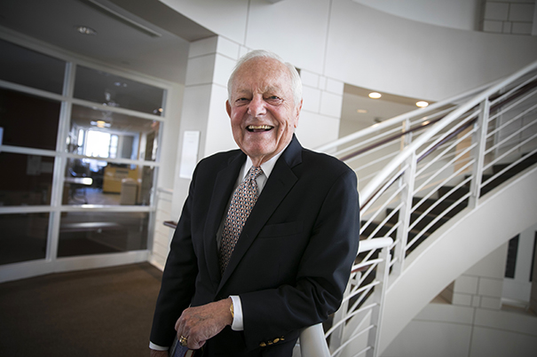 Bob Schieffer sees information overload — Harvard Gazette