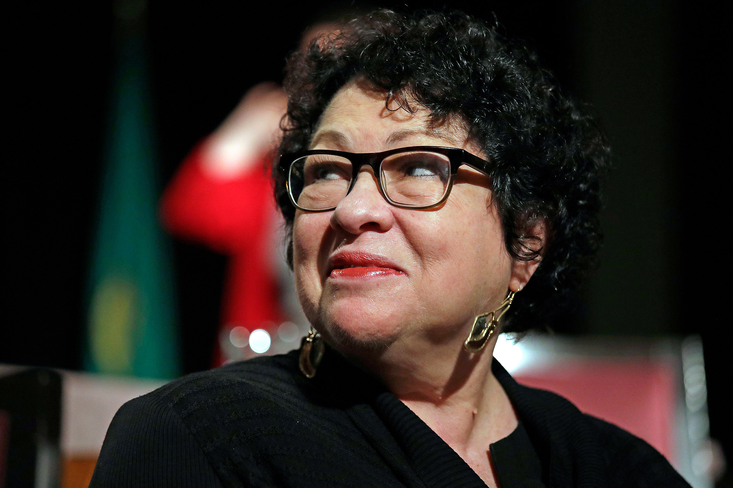 Supreme Court Justice Elena Kagan dispenses advice to Harvard Law ...