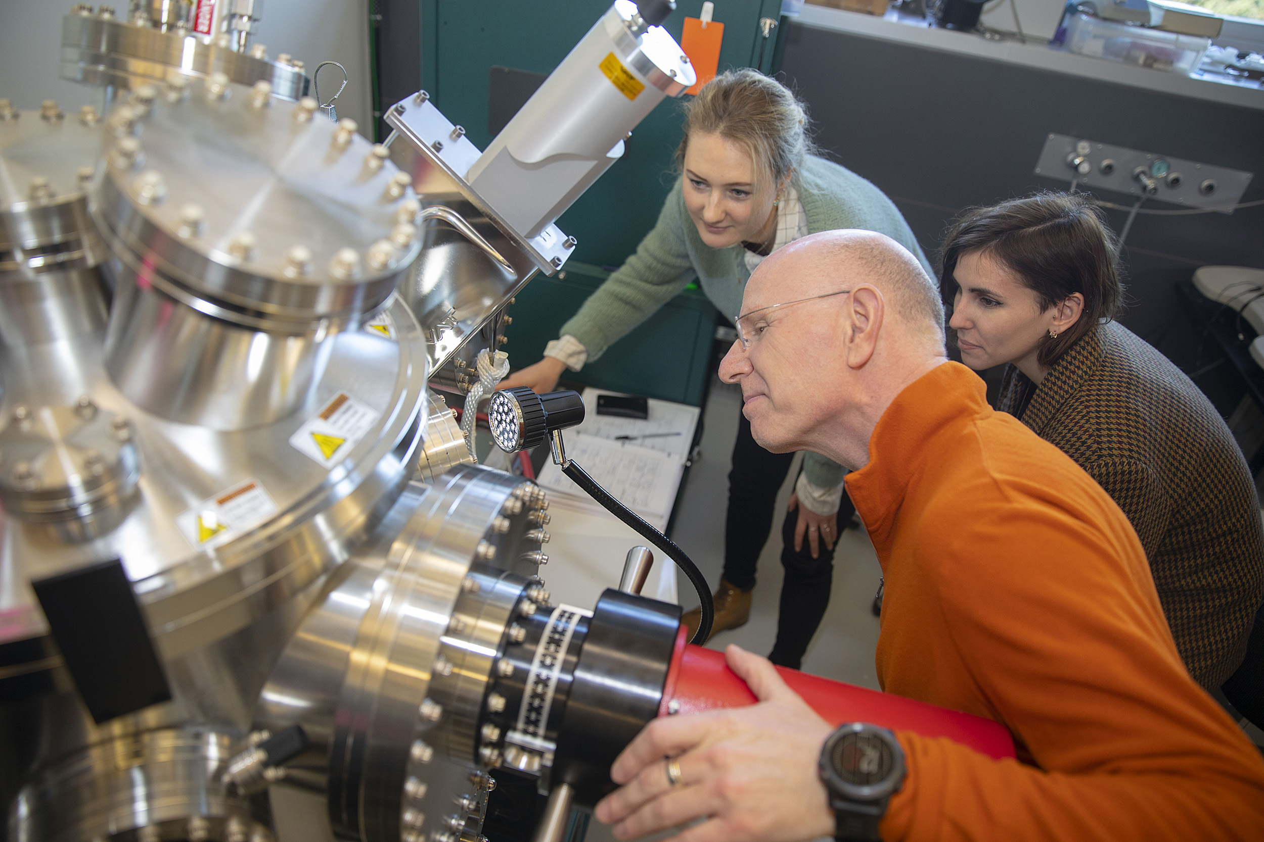 Professor awarded $1.6 million grant to explore quantum matter ...