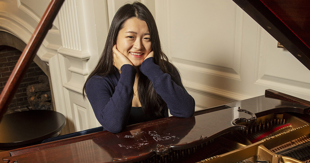 Taking a right at musical theater — Harvard Gazette