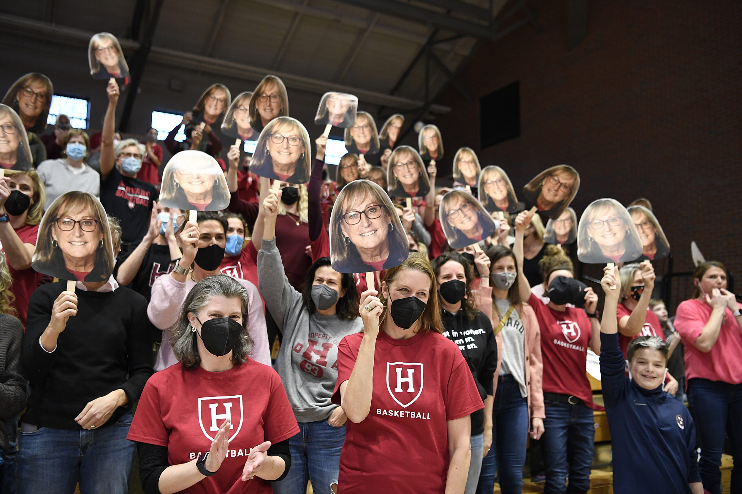 Celebrating 40-year tenure of Women’s Basketball coach — Harvard Gazette
