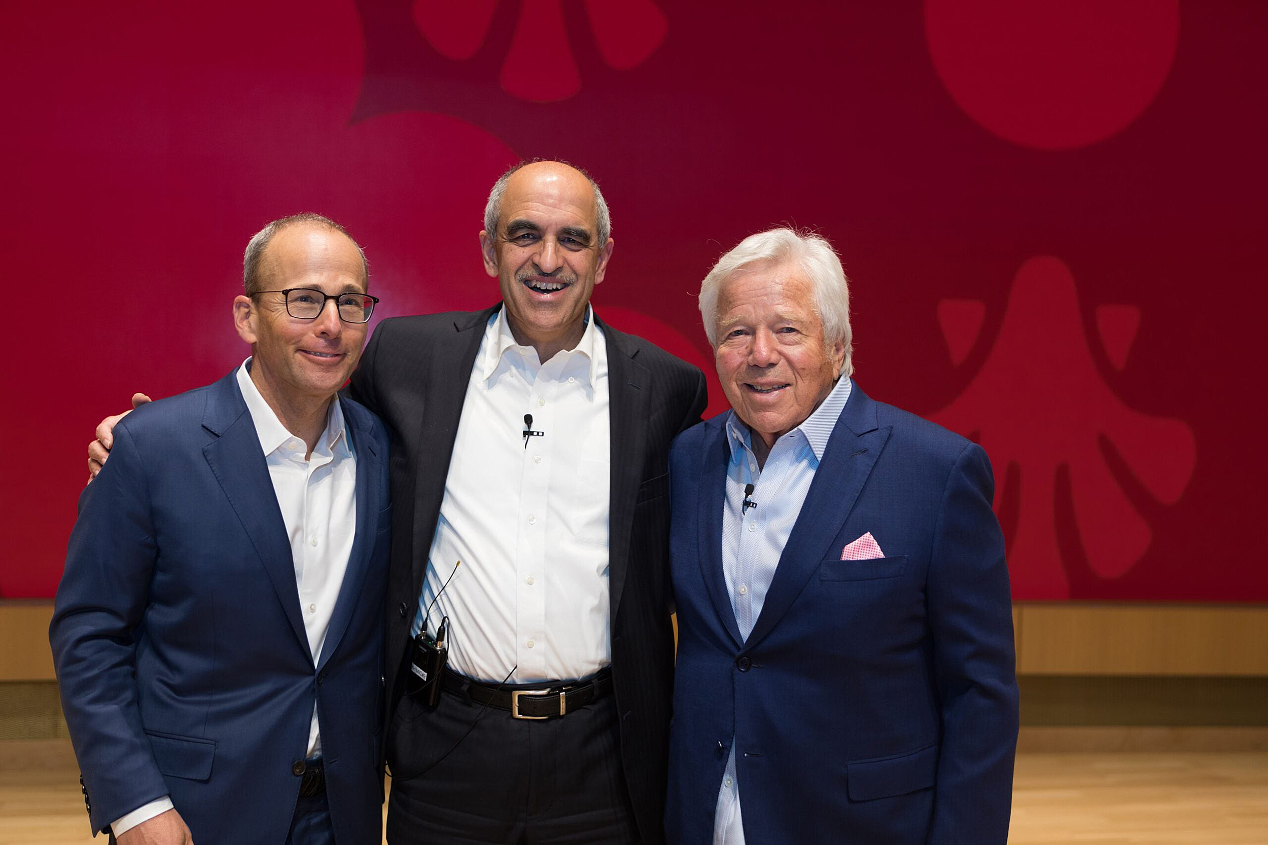 Harvard Business School announces Robert K. Kraft Family Fellowship ...