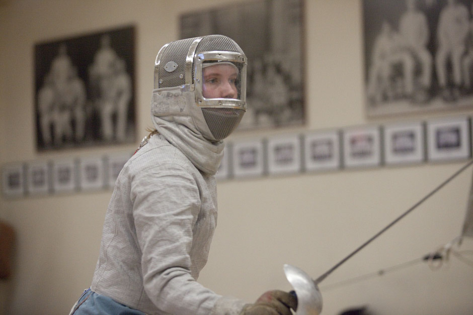 Touché: Harvard fencing — Harvard Gazette