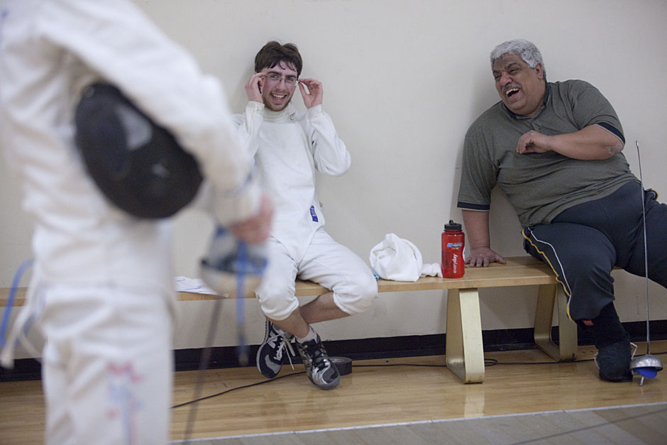 Touché: Harvard fencing — Harvard Gazette