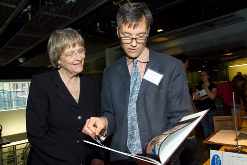 ‘Breaking Boundaries’ at Arts @ 29 Garden — Harvard Gazette