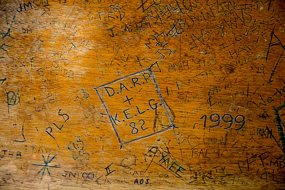A look inside: Undergraduate House libraries — Harvard Gazette