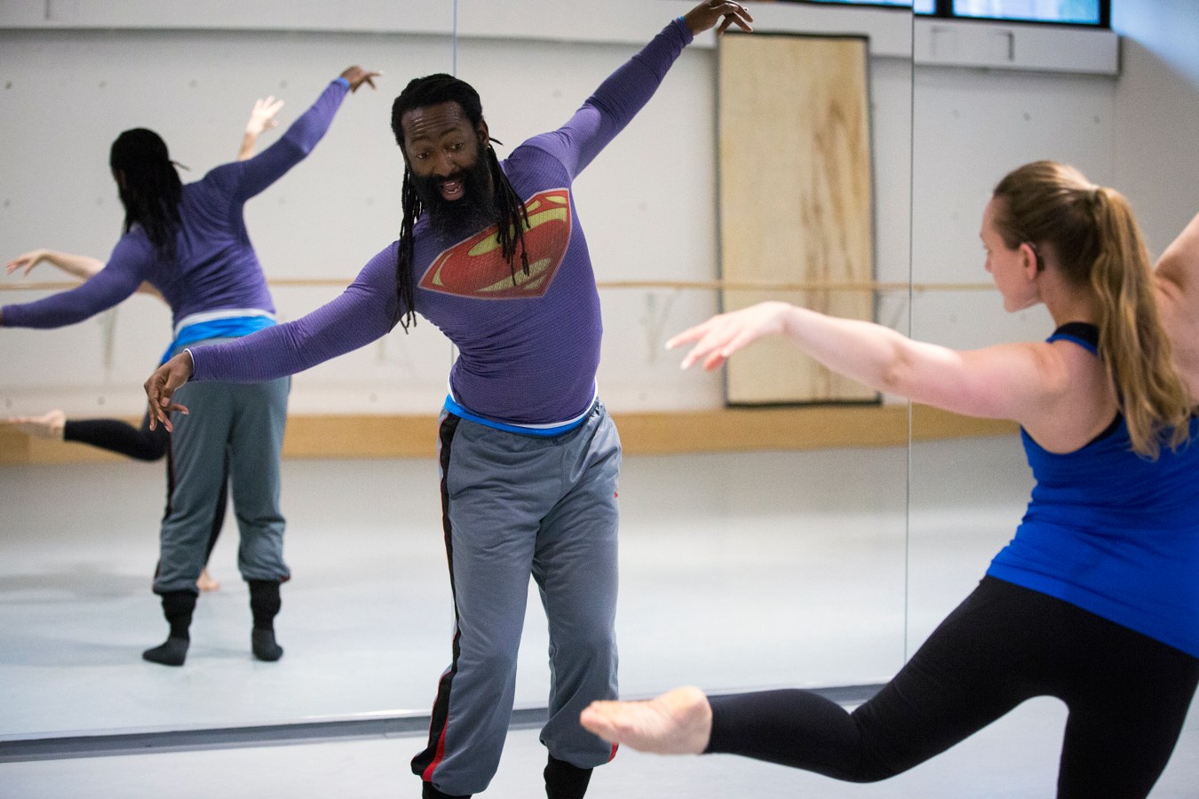 Deaf dancer feels the beat – Harvard Gazette
