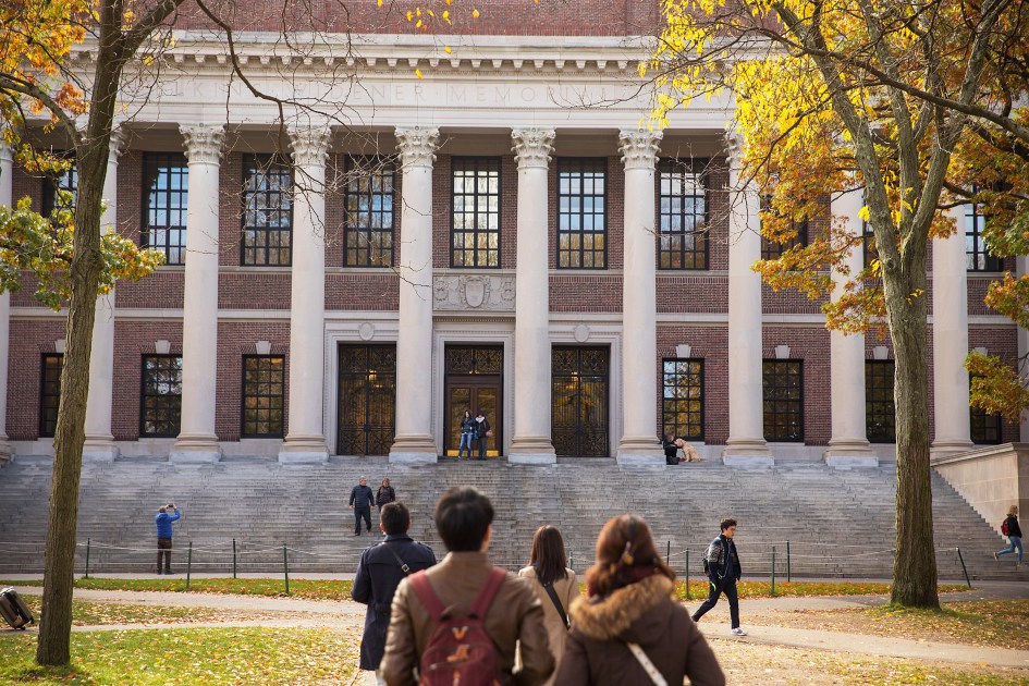 Record 42 742 Apply To Harvard College Class Of 22 Harvard Gazette Record 42 742 Apply To Harvard College Class Of 22 Harvard Gazette