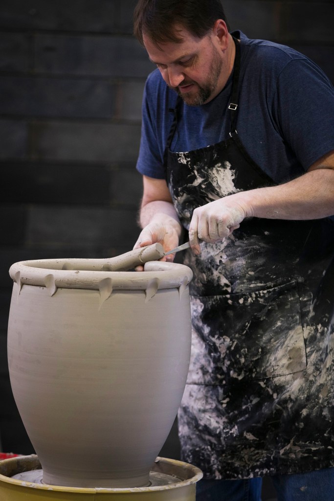 Master potter encourages students to refine craft – Harvard Gazette