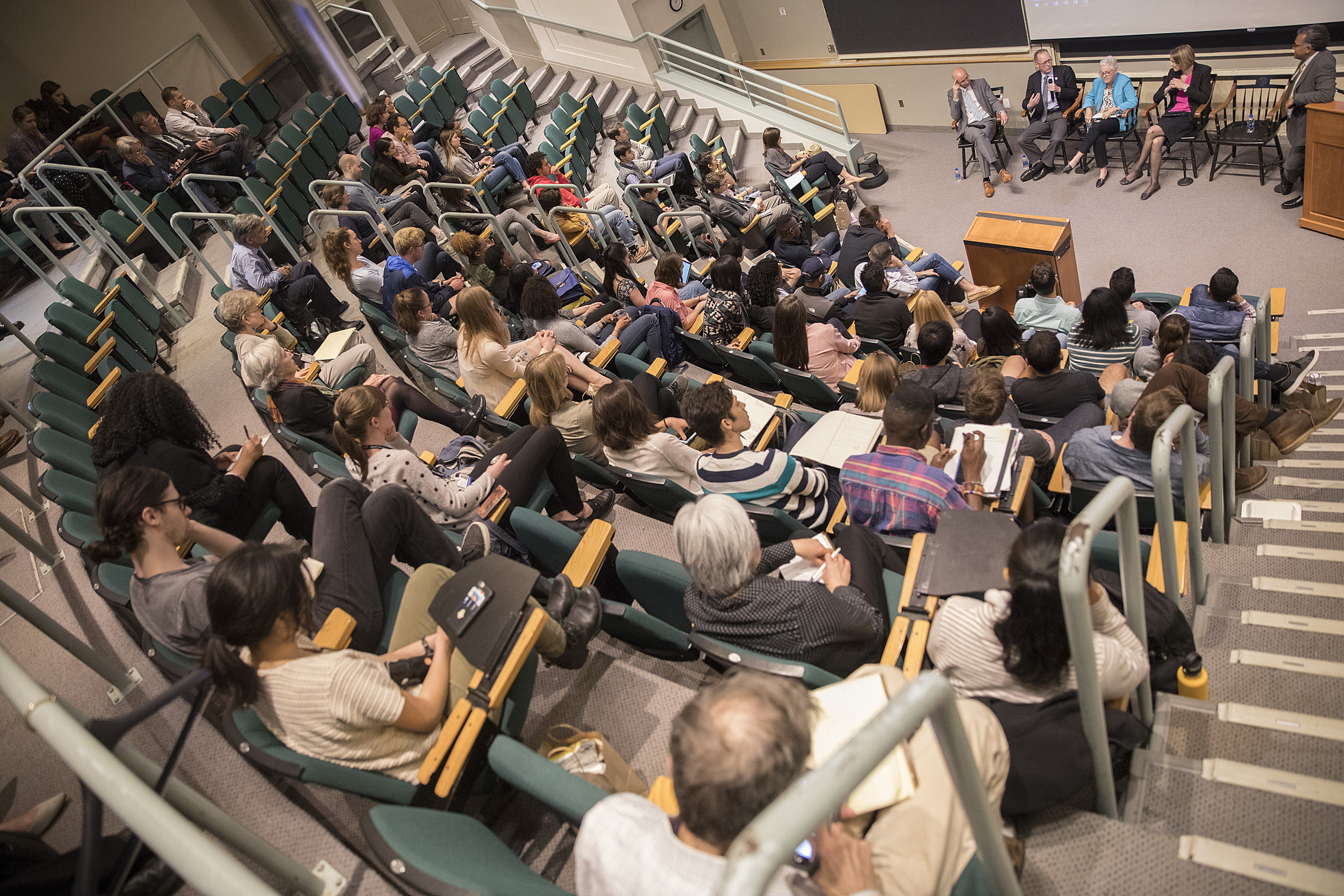 Medical School students address environmental issues from physicians ...