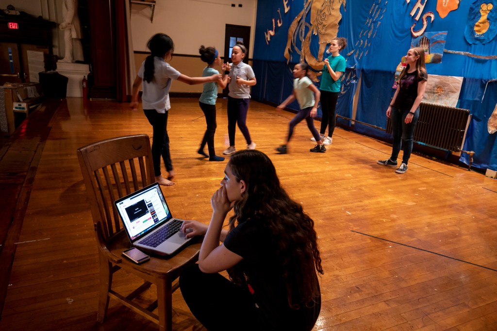 Harvard students empower youth through the performing arts – Harvard ...