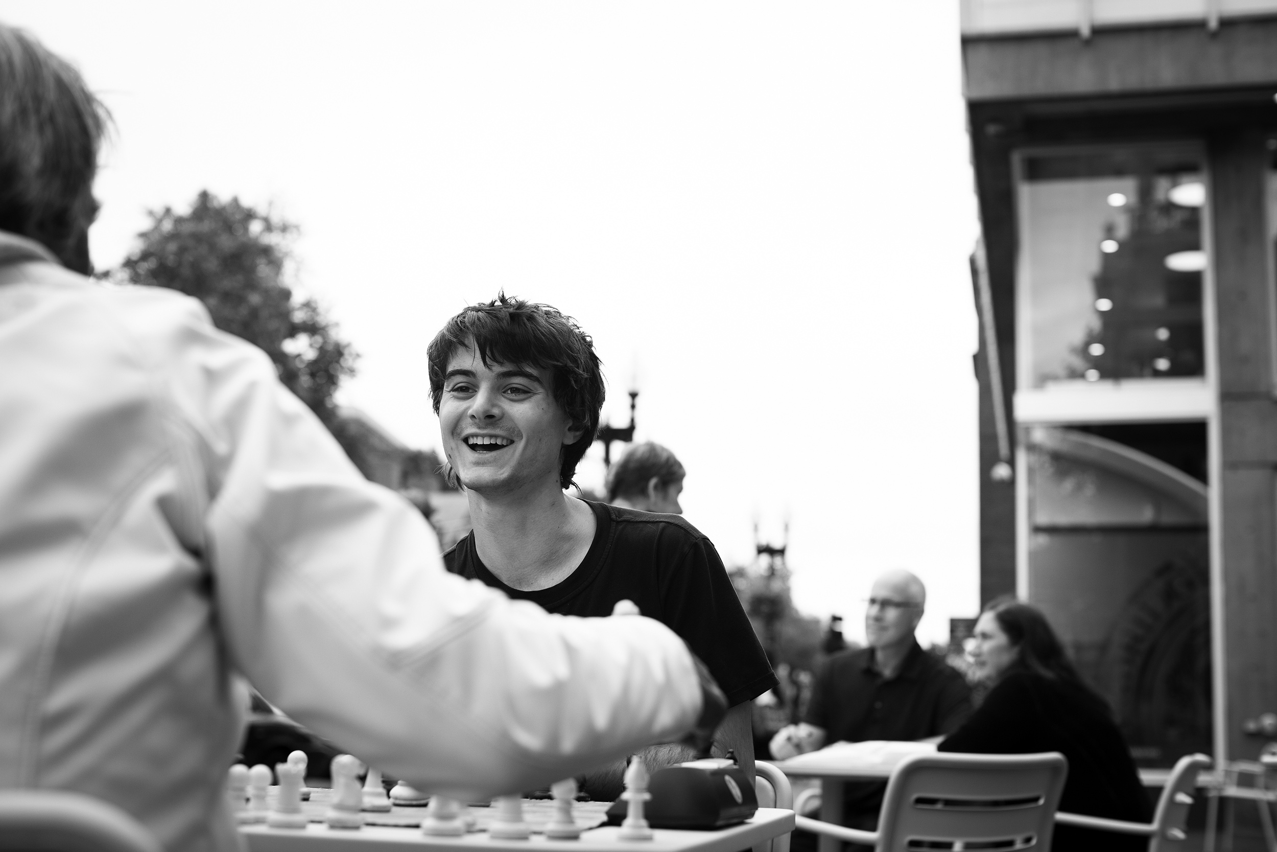 Scenes of deliberation, celebration during Harvard’s Community Chess ...