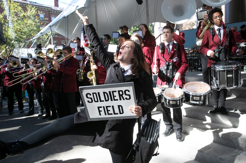 Harvard celebrates Bacow inauguration with giant party in the Yard ...