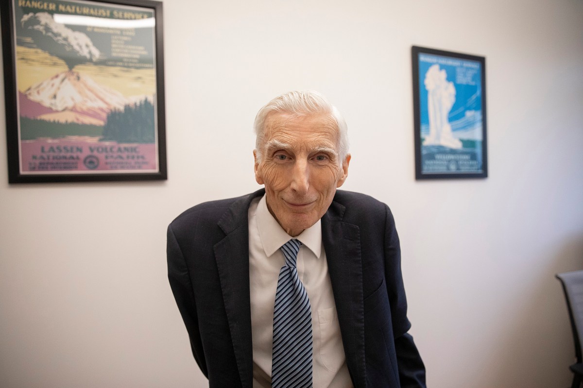 Martin Rees brings ‘On the Future: Prospects for Humanity’ to Harvard ...
