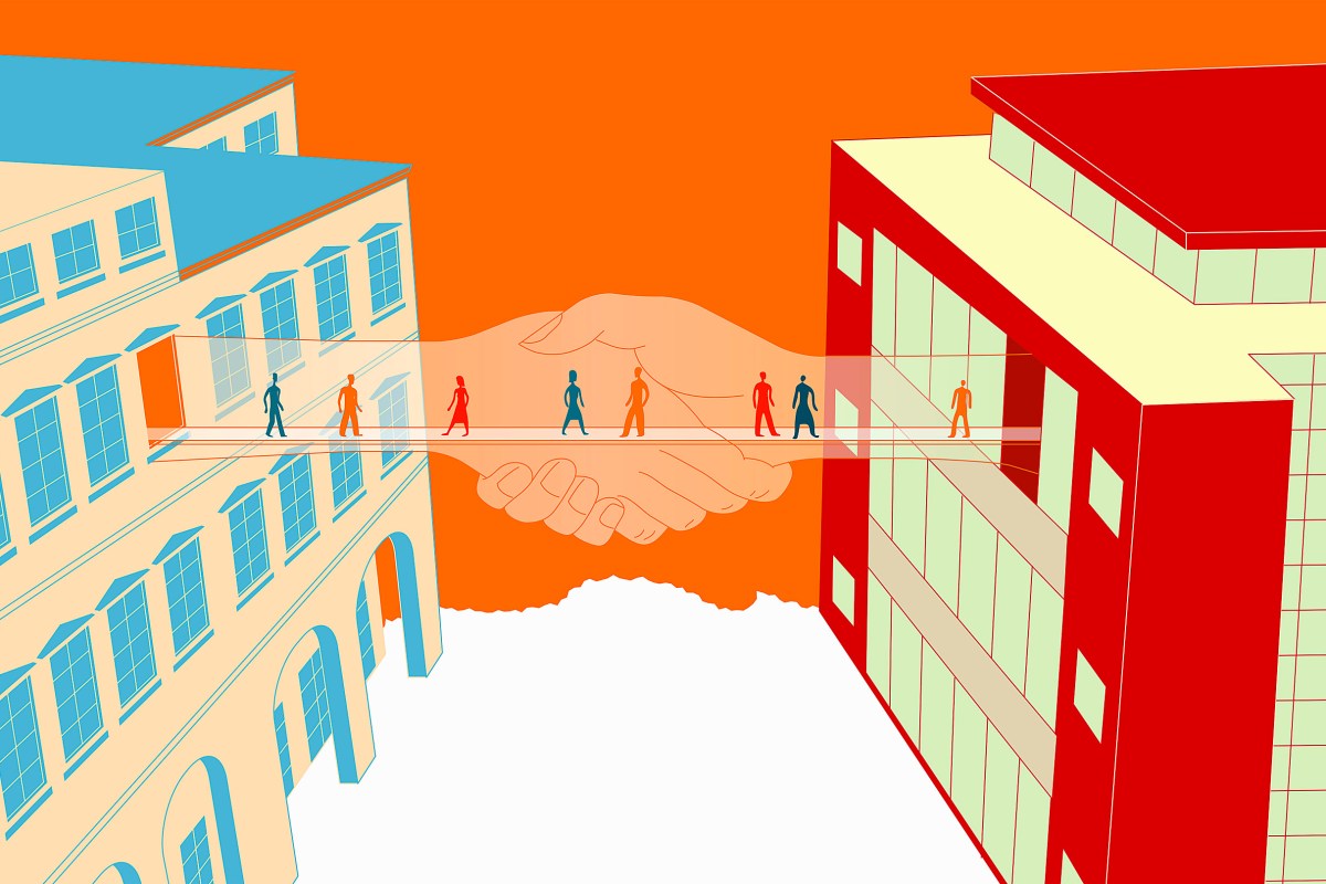 Building bridges can foster cooperation between uncooperative groups ...