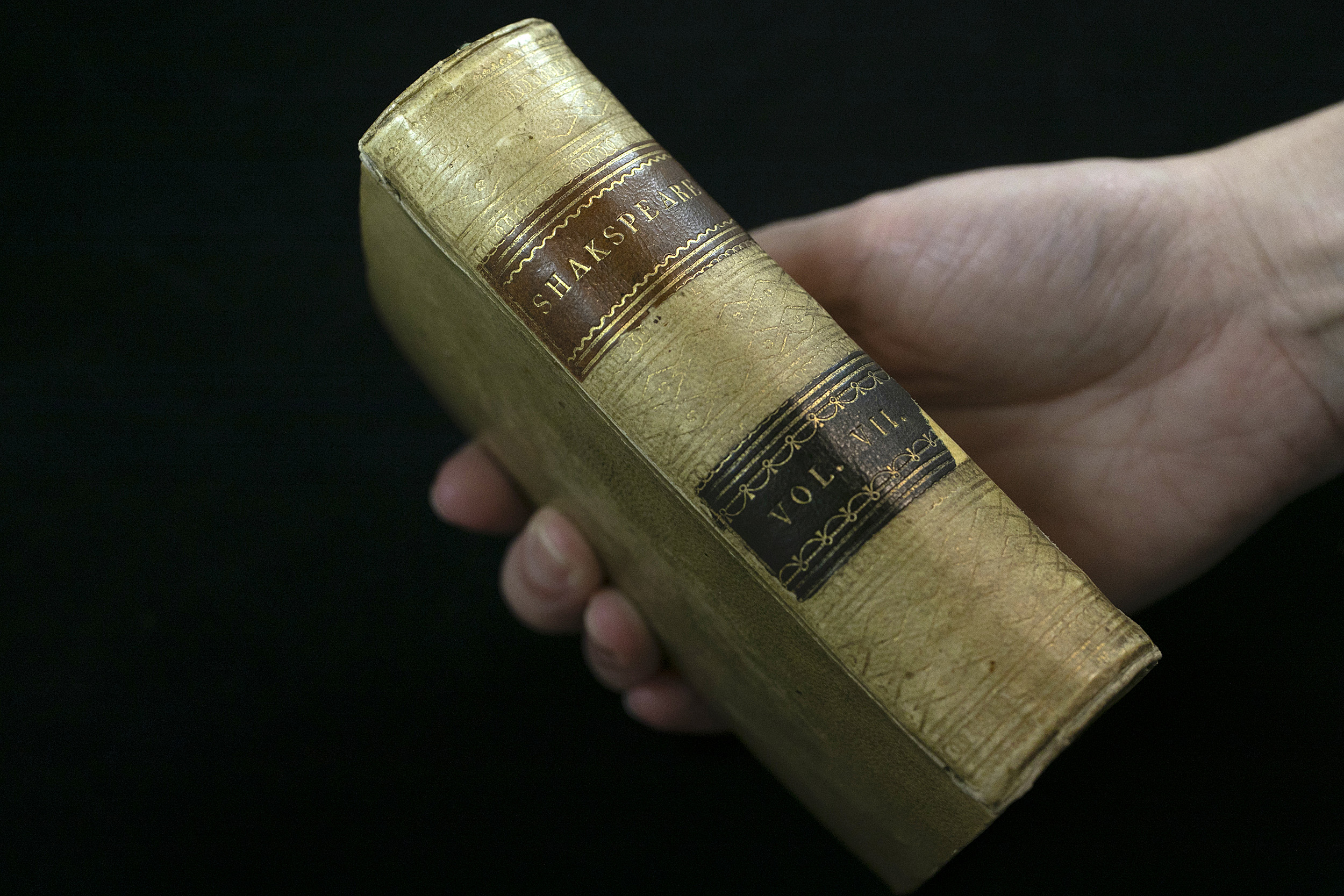 At Harvard's Houghton Library, the beauty of the book in all its forms ...