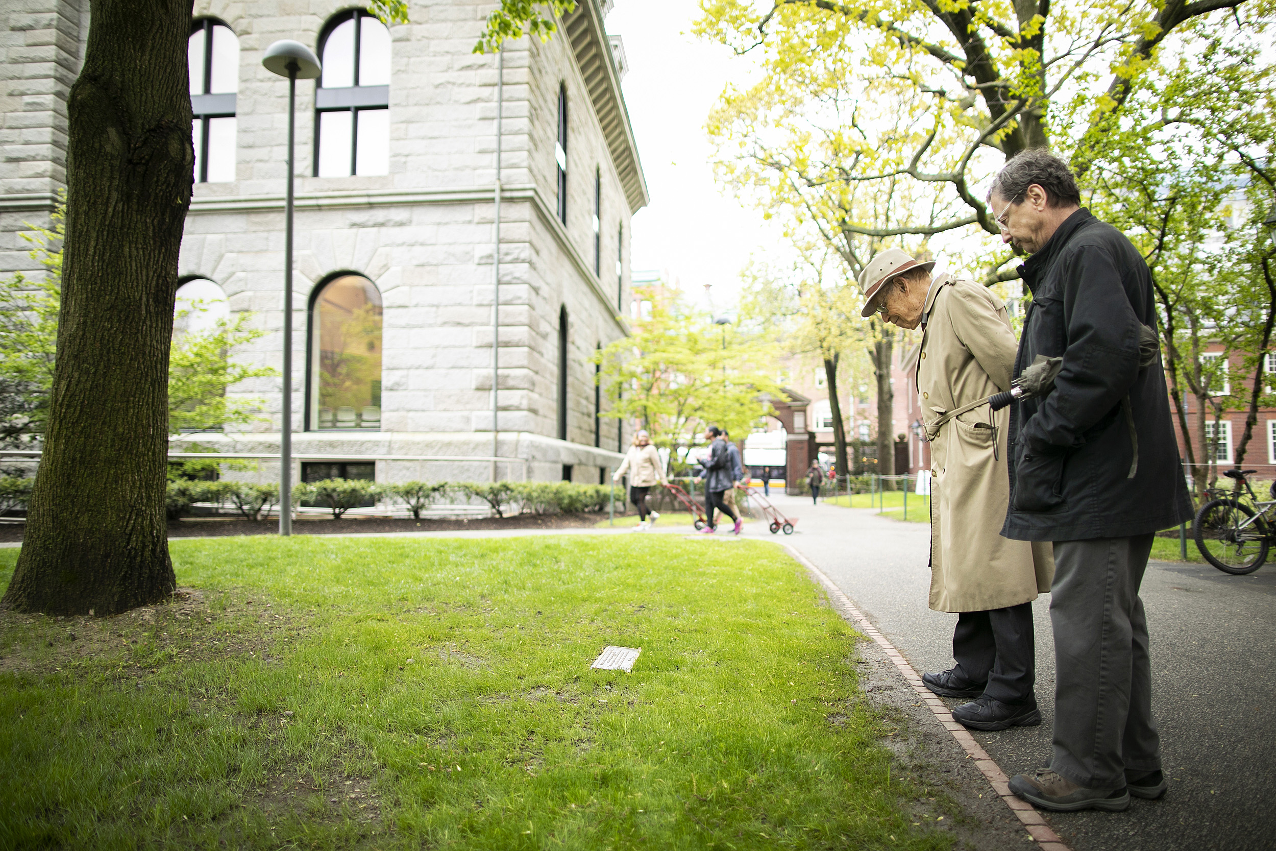New novel tells of a little-known Harvard alumnus and war hero ...