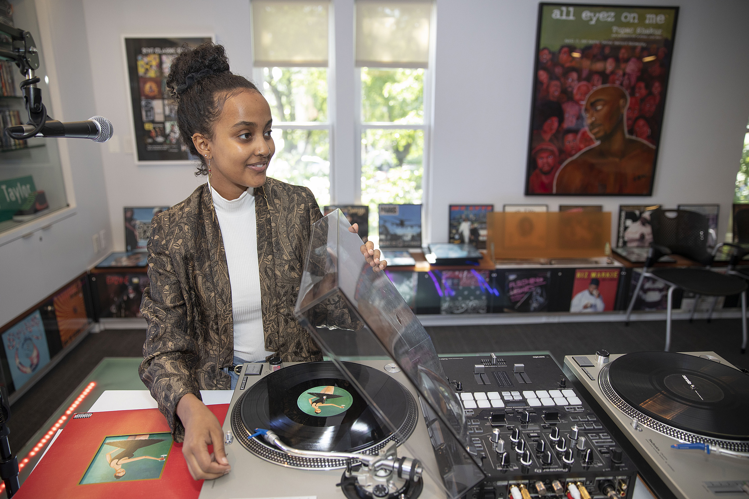 Is drill music chronicling violence or exploiting it? — Harvard Gazette