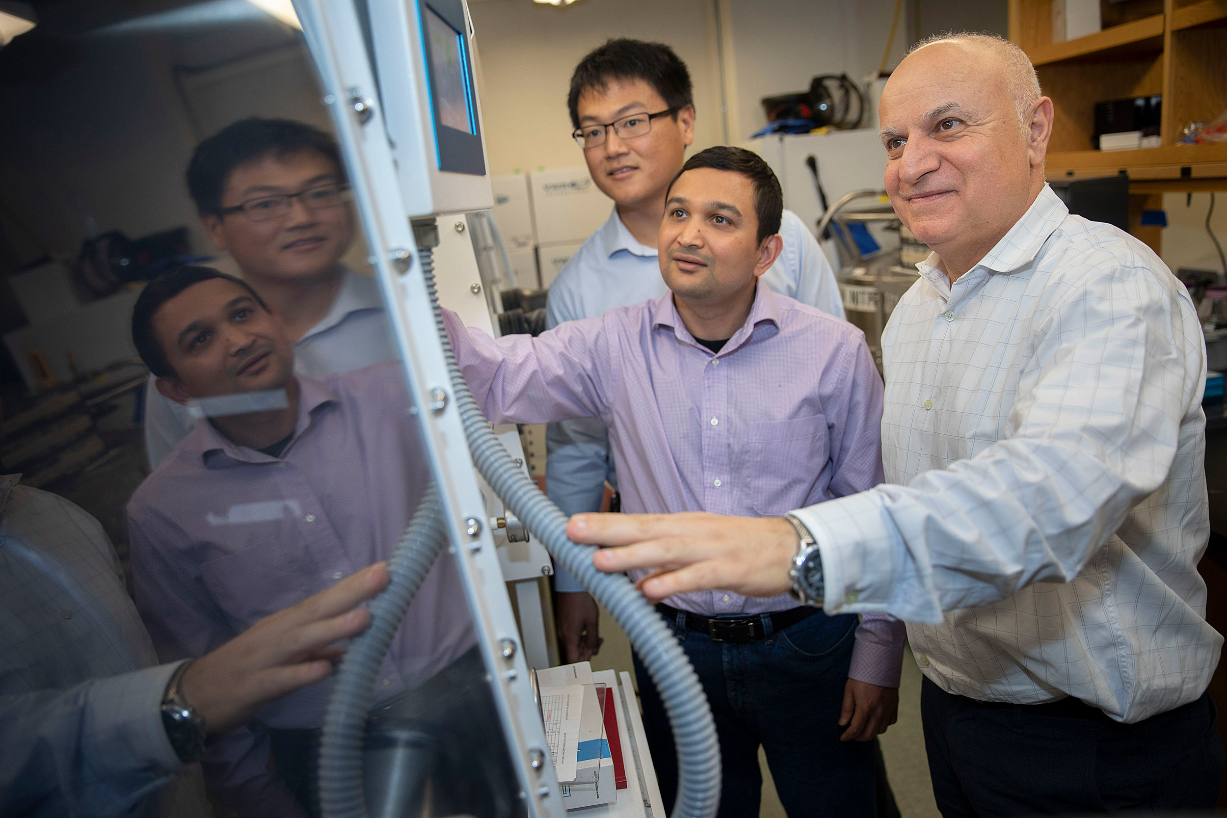 Harvard researchers find ways to improve on soap and water — Harvard ...