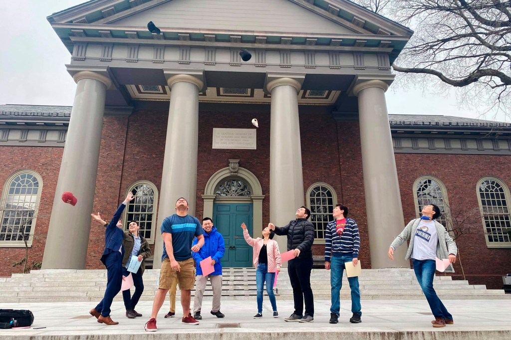 Harvard seniors reflect on friendships forged with College roommates ...