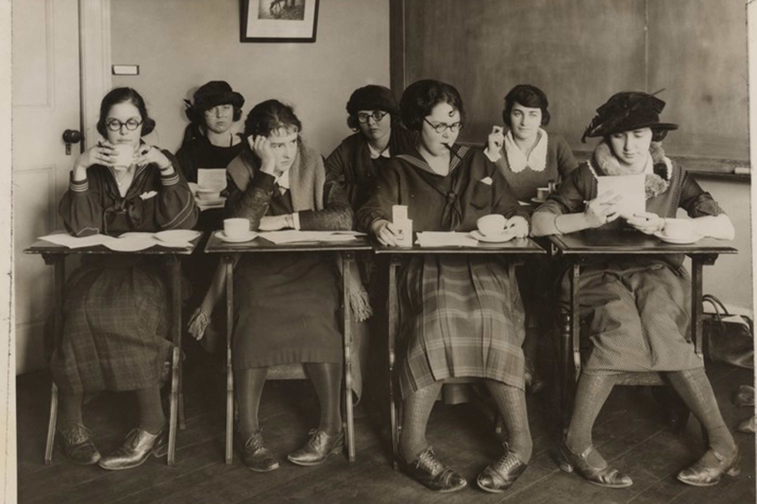 Tour shares stories about Harvard’s pioneering women — Harvard Gazette