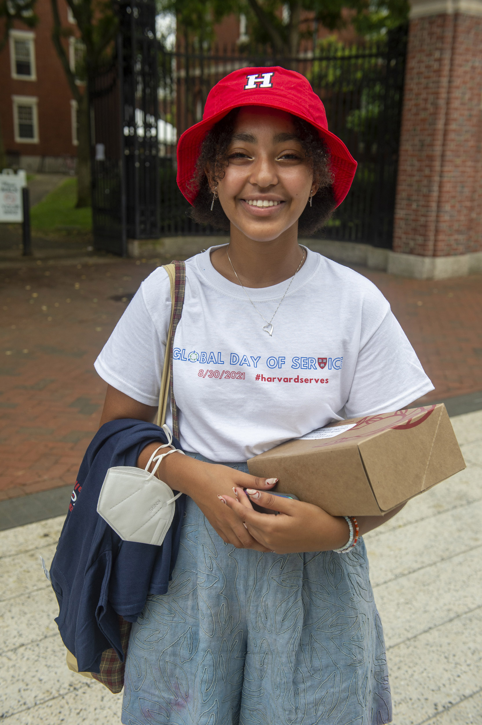 1,400 Harvard students and alumni engage in community service — Harvard ...