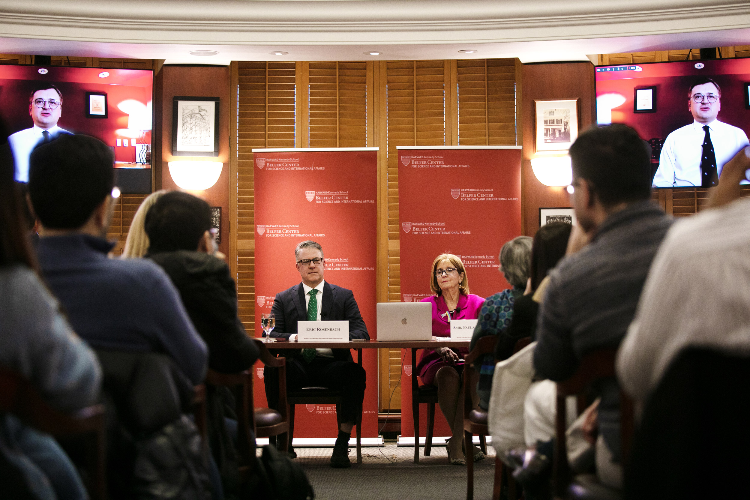 Ukraine doctors get urgent training through fellowship — Harvard Gazette