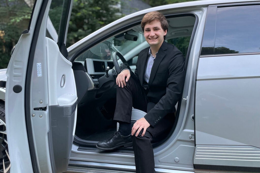 When buying an EV increases your carbon footprint — Harvard Gazette