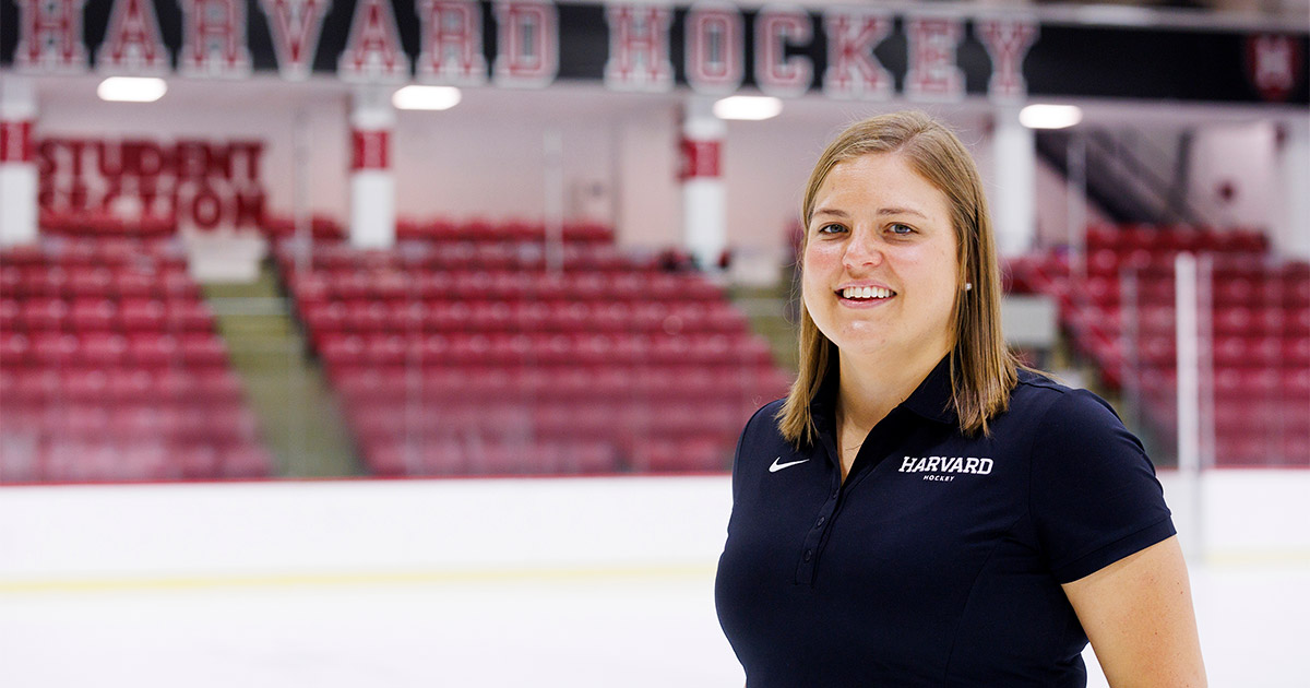 Laura Bellamy ’13 officially returns to home ice as head coach ...