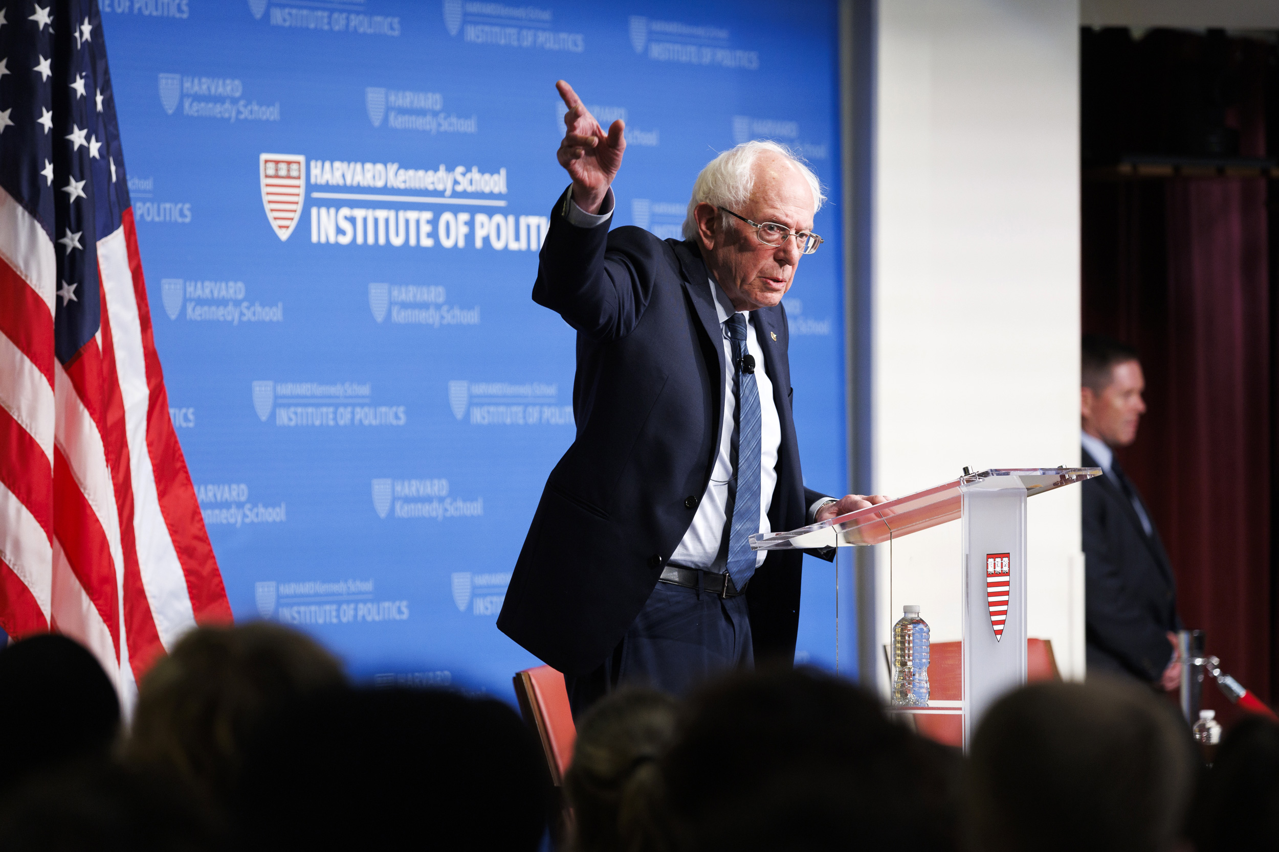 Bernie Sanders sees red lights flashing for election — Harvard Gazette
