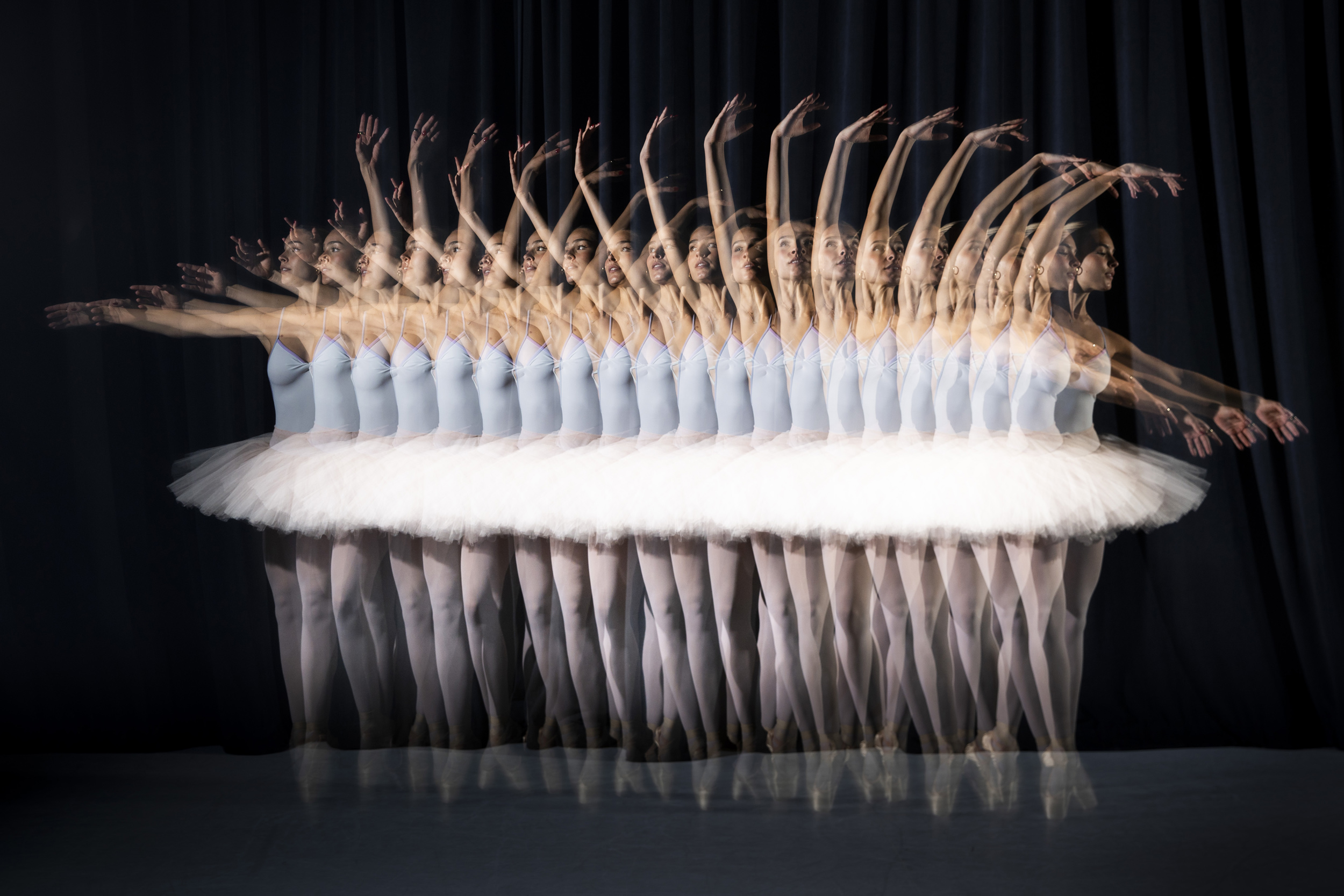 Photographer shines light on stroboscopic technique — Harvard Gazette