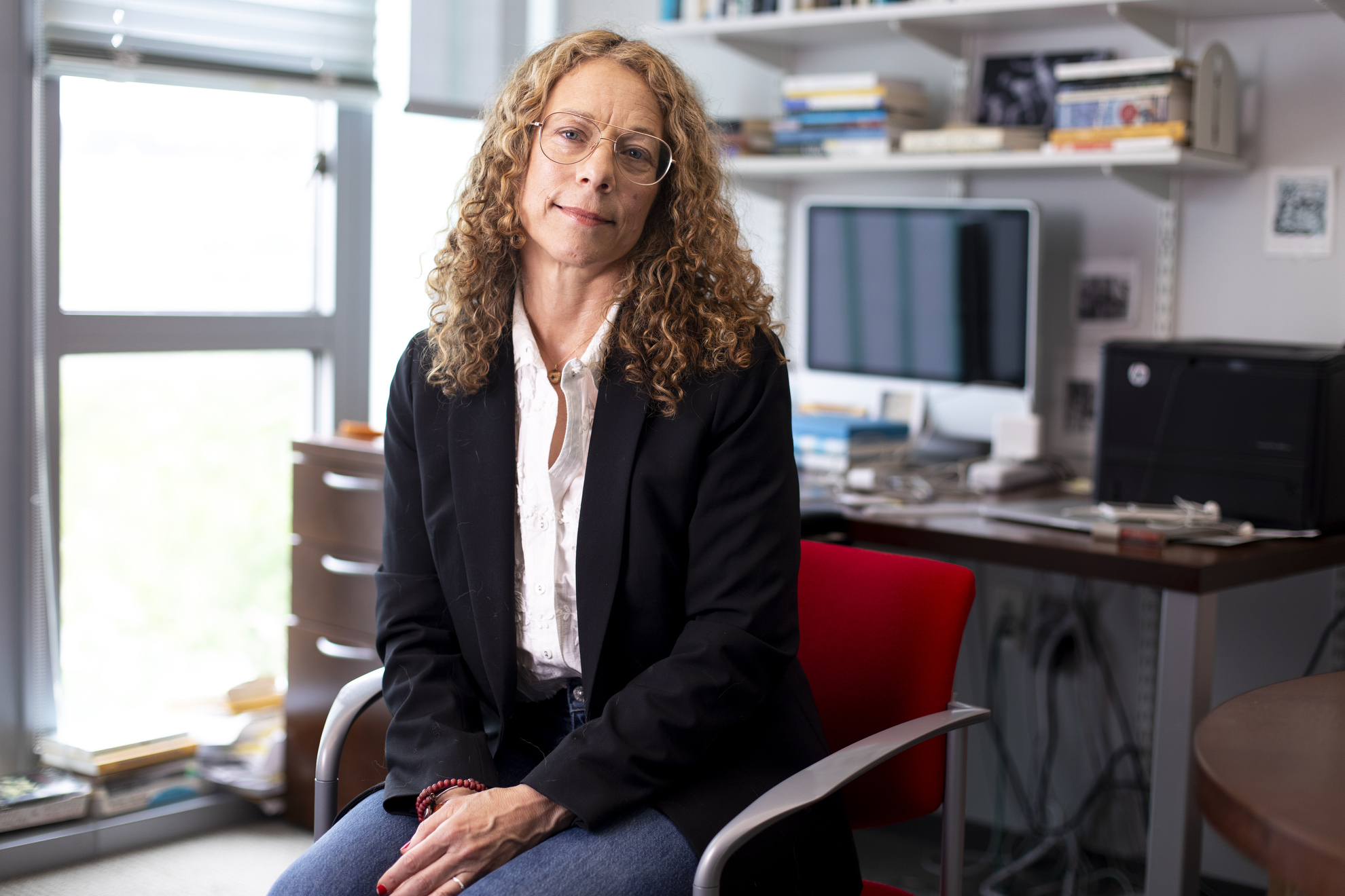 In new book, Susan Glasser details Trump’s White House years — Harvard ...